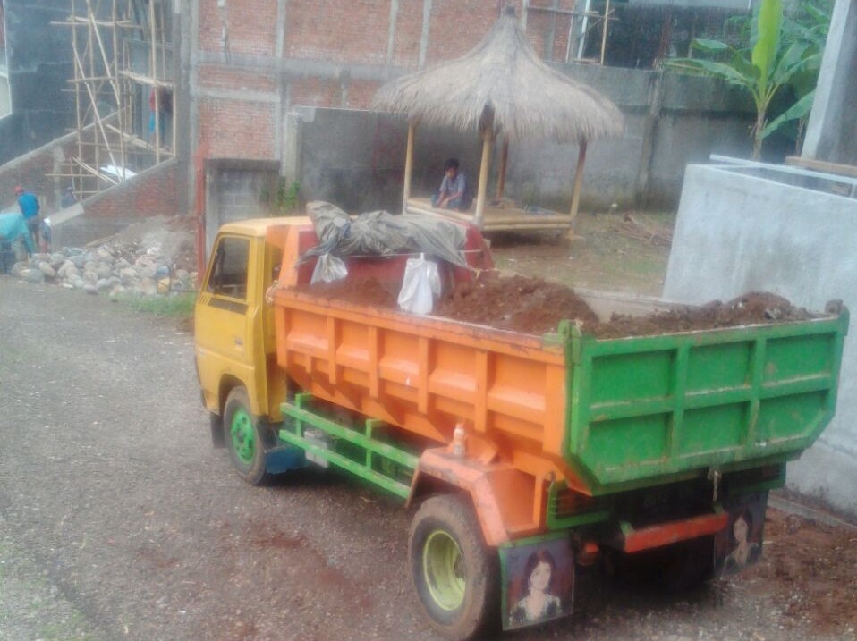 EMPROS kontraktor: Jasa angkut dan pengurugan puing dan tanah, dump ...