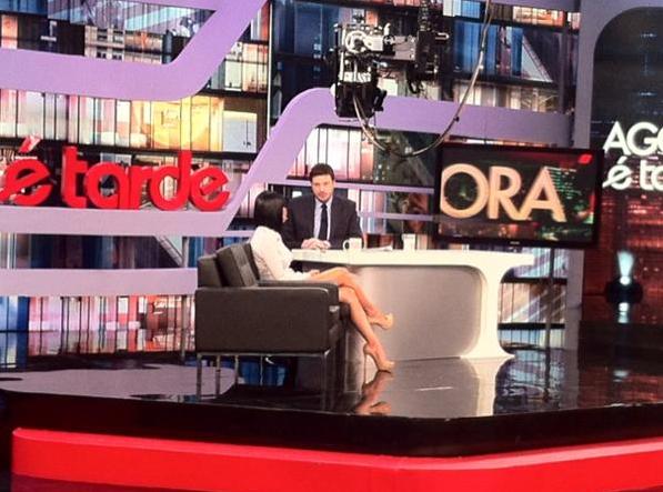 TV TOTAL: Danilo Gentili recebe Valentina Francavilla no "Agora é Tarde ...