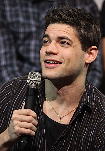 MEET AND GREET BROADWAY'S 'NEWSIES'