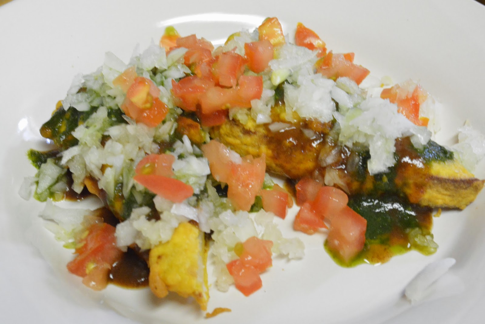 Food Frenzy....!!: Bread Pakoda Chaat!!