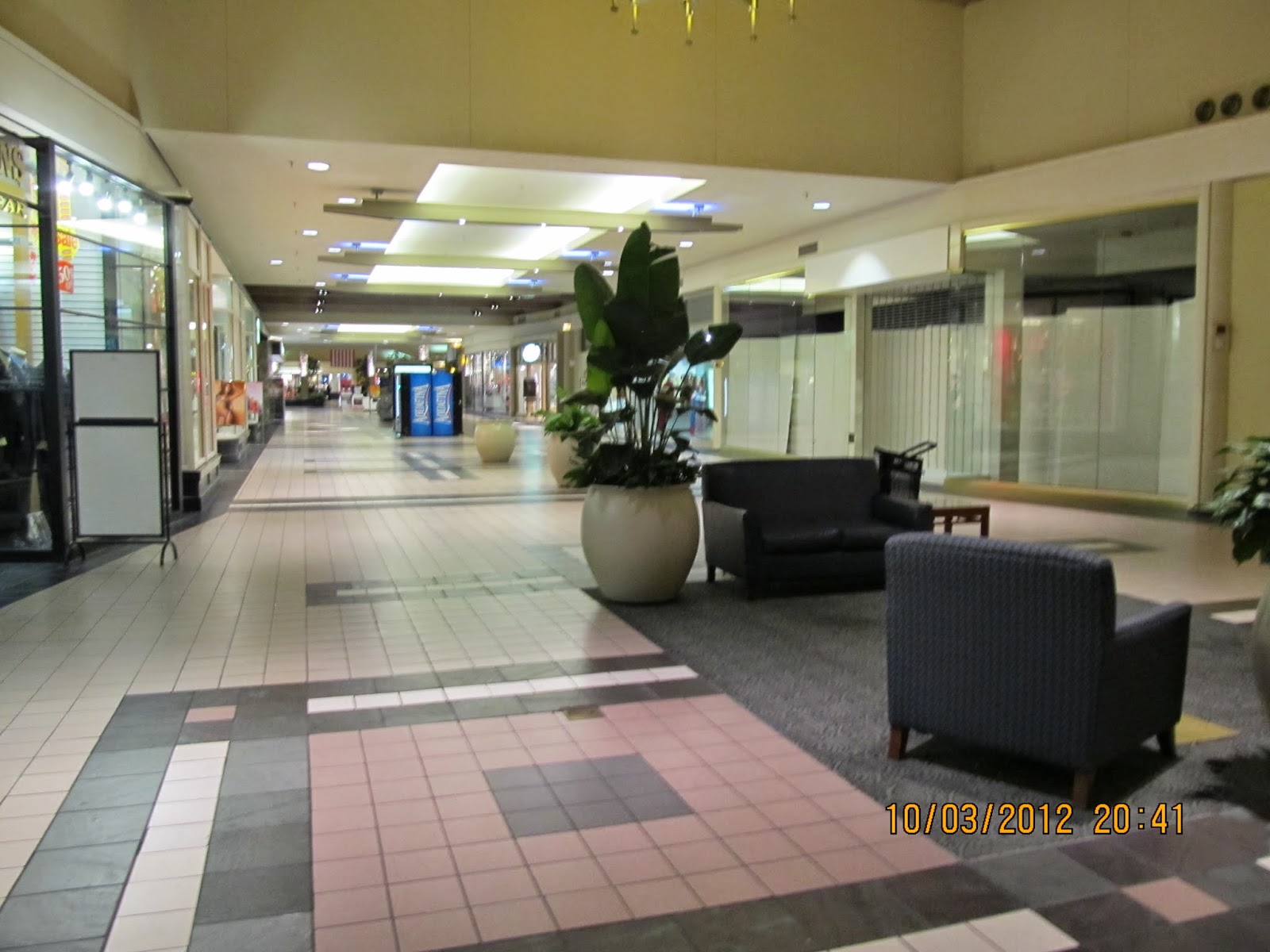 Trip to the Mall: Spring Hill Mall- (West Dundee, IL)