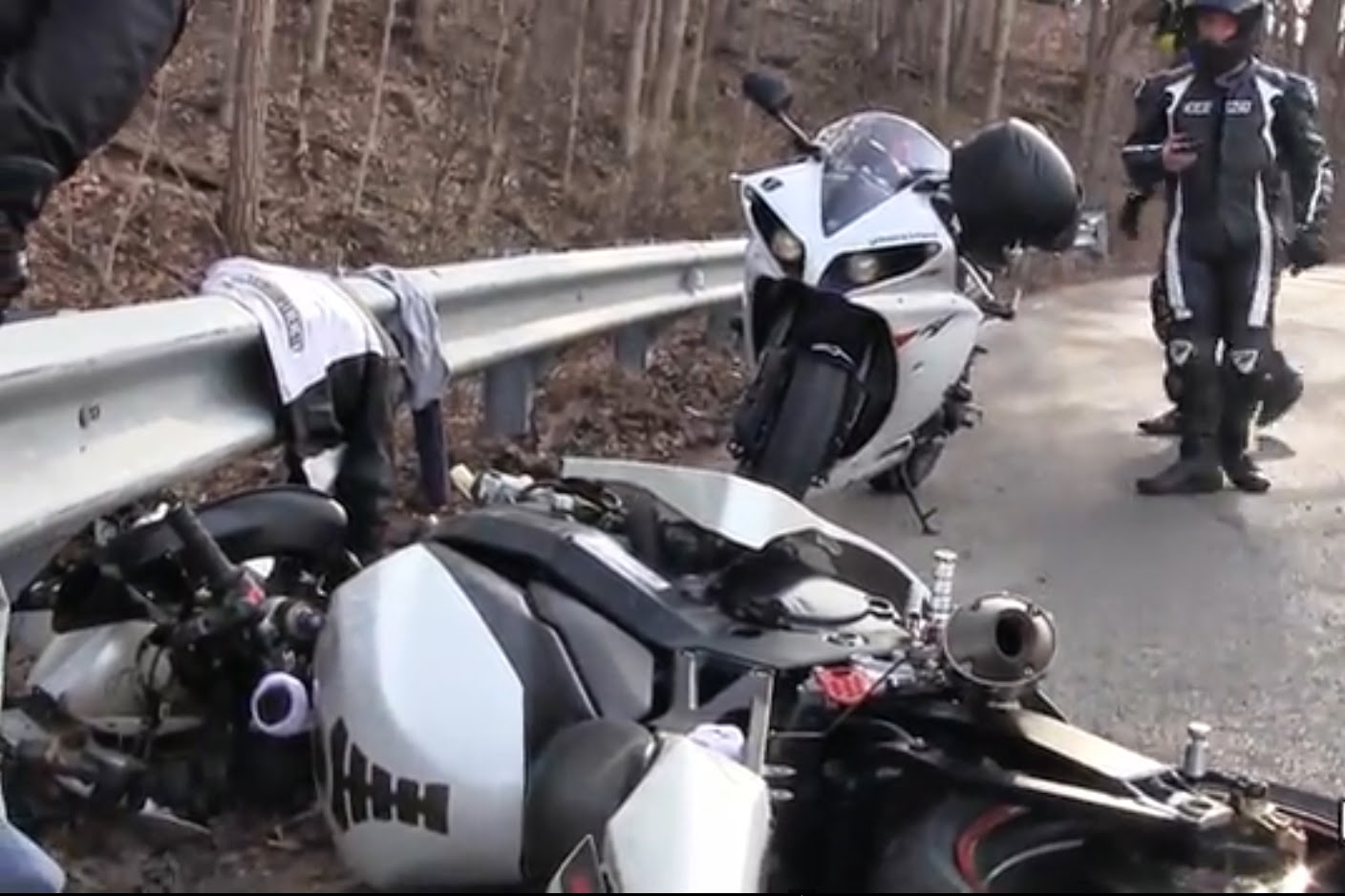 See Best Style: Motorcycle Crash - Bike Ripped in Half, Lowside ...