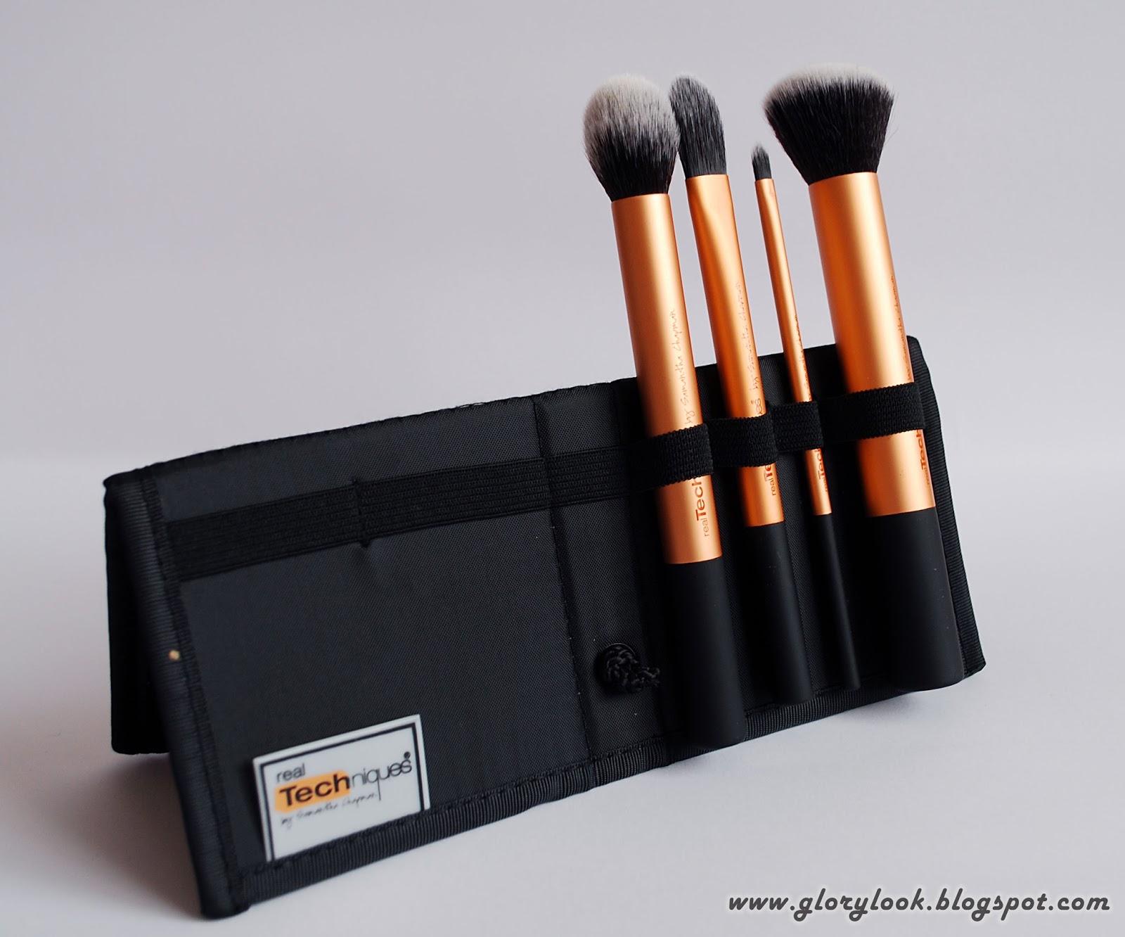 GLORYlook: Набор из 4 кистей для лица Core Collection от Real Techniques