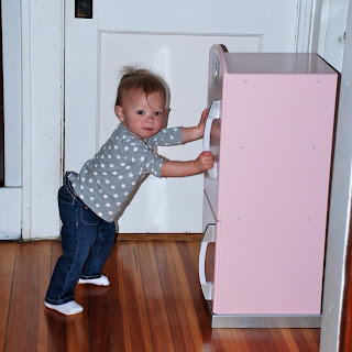 Mr. Bean's Science Class: 2/24/12 6th Grade Notes - Newton's 1st Law Review