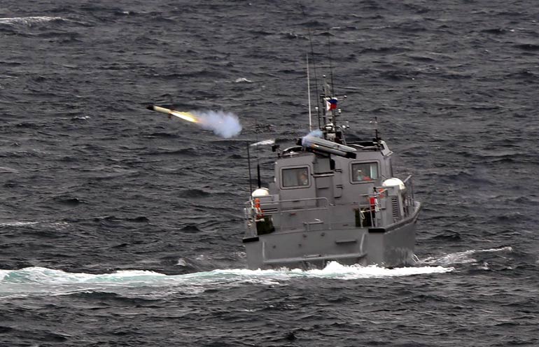 DEFENSE STUDIES: Philippine Navy Programmed to Have 30 Missile-Armed ...