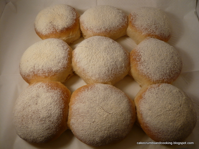 Cake, Crumbs and Cooking: Soft White Baps