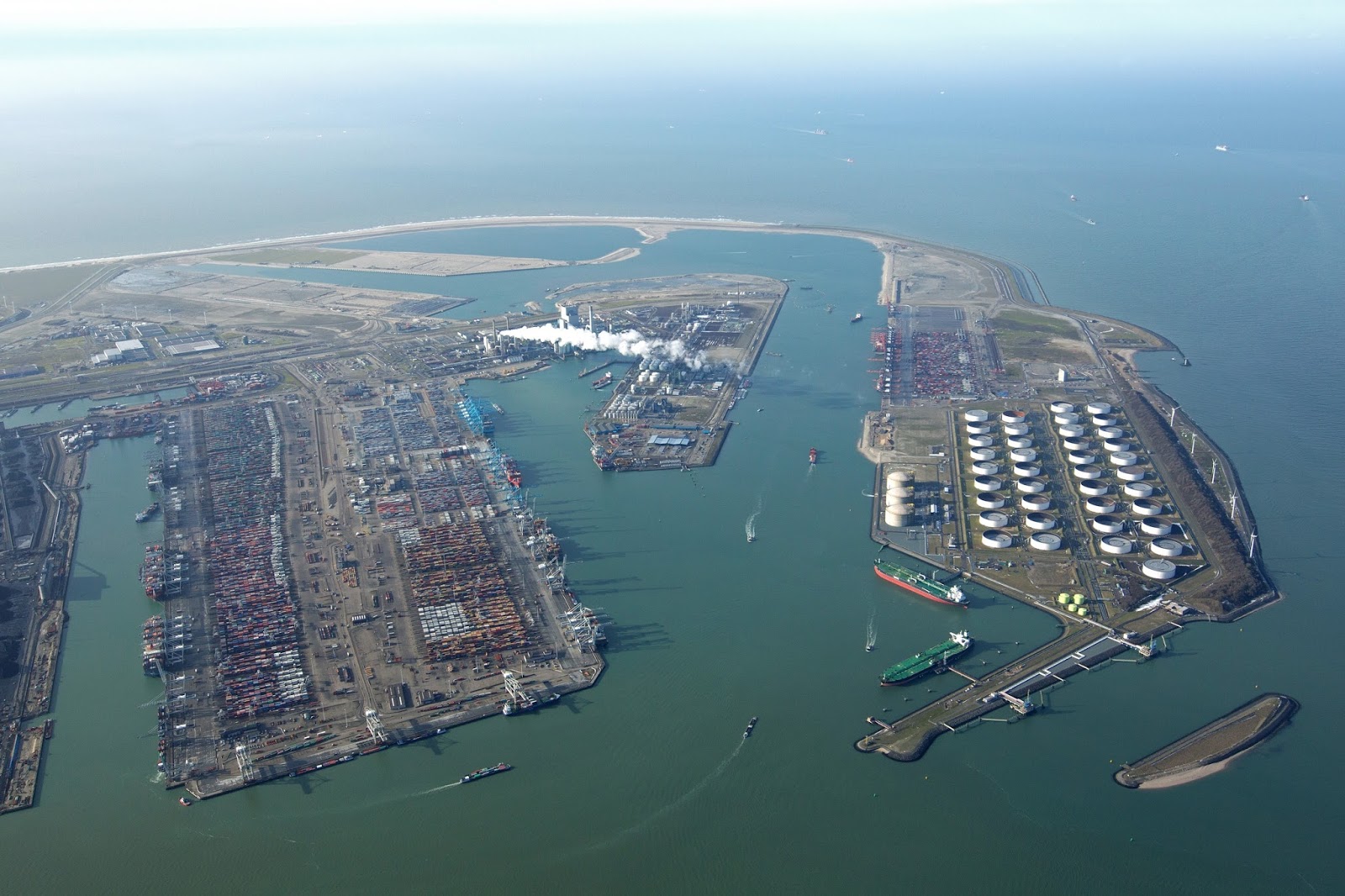 ROTTERDAM CONTAINER TERMINAL | Marine Vessel Traffic
