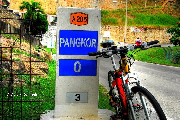 Ceritera Touring: Batu tanda 0 kilometer