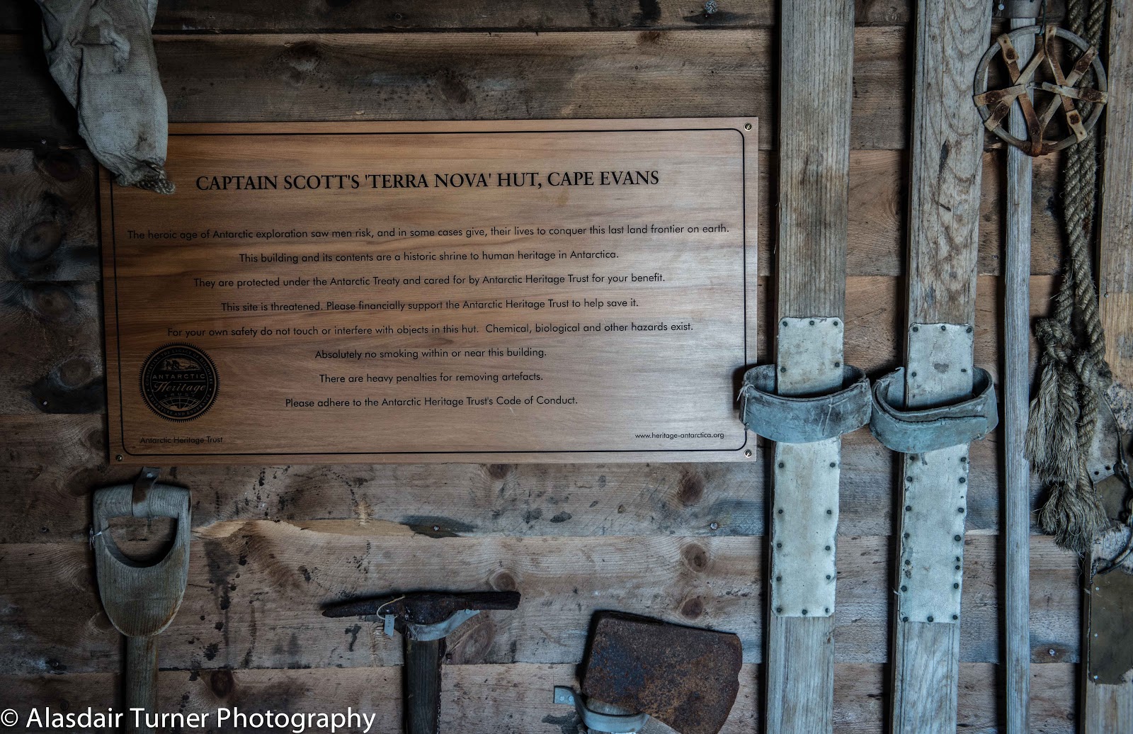 Alasdair Turner Photography: Captain Scott's Terra Nova Hut, Cape Evans ...