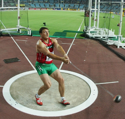 E3 Racing Team and Raleigh Running Outfitters: Q: Did they originally ...