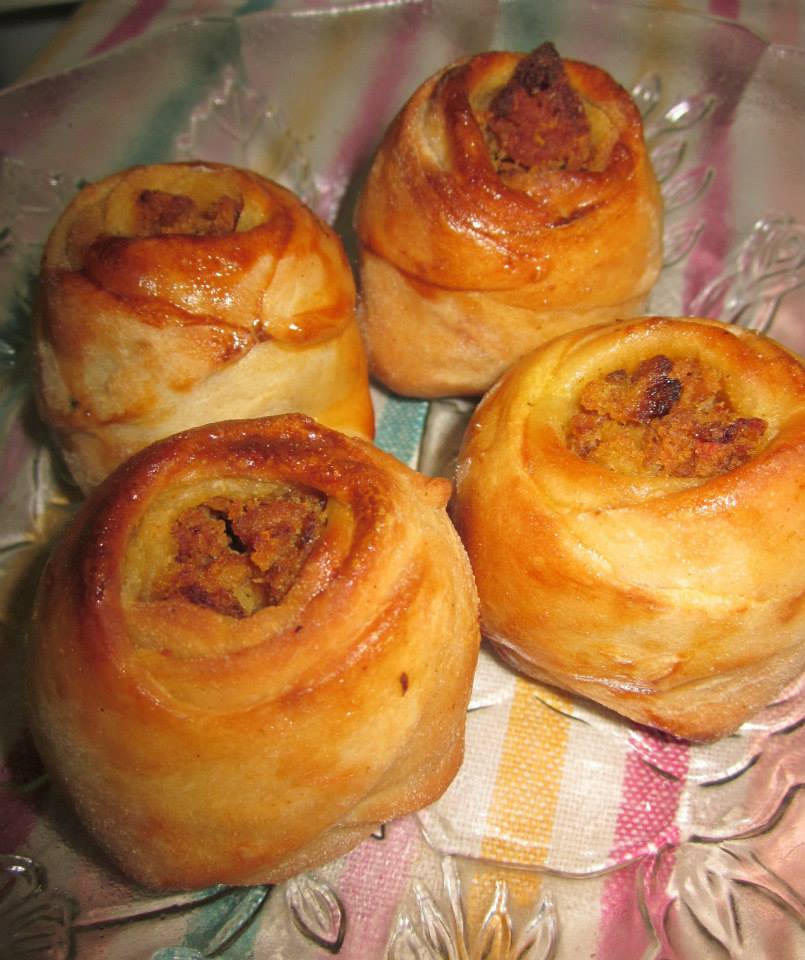Pakistani Kitchen: Rose Rolls
