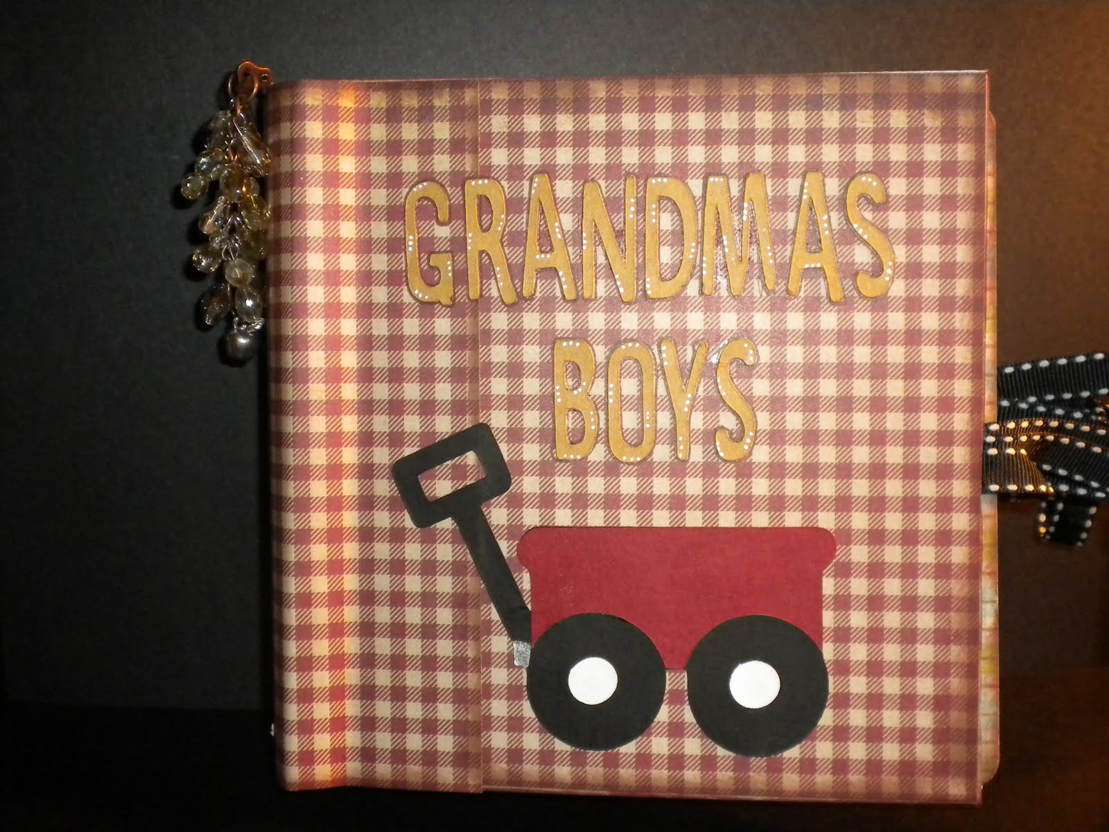 Wendy's Scrapbook Nook: Paper Bag Mini-Album