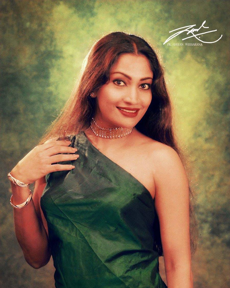 Achala Alas (අචලා අලස්) ~ Sri Lankan Actress Place