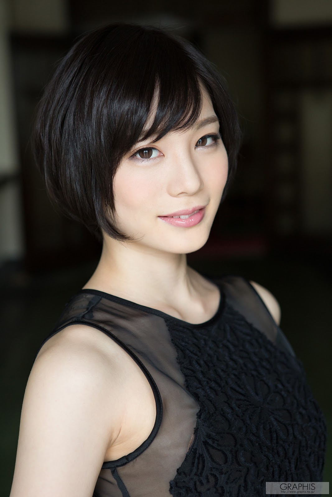 Graphis: [2015 Summer Special] Airi Suzumura - Confession