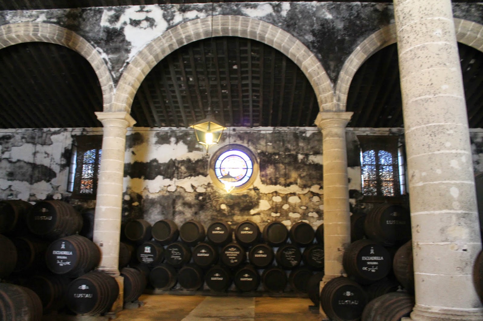 Bodegas Lustau en Jerez - La Maleta de Constanza