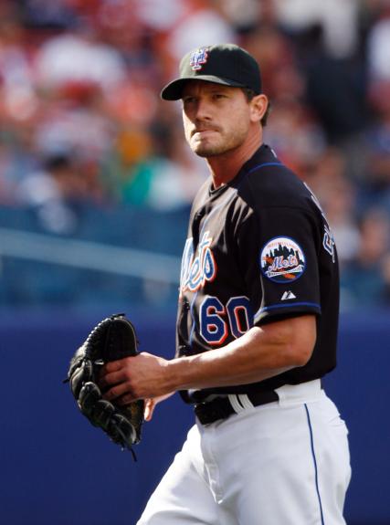 Former New Jersey Born Mets Relief Pitcher: Scott Schoeneweis (2007-2008)