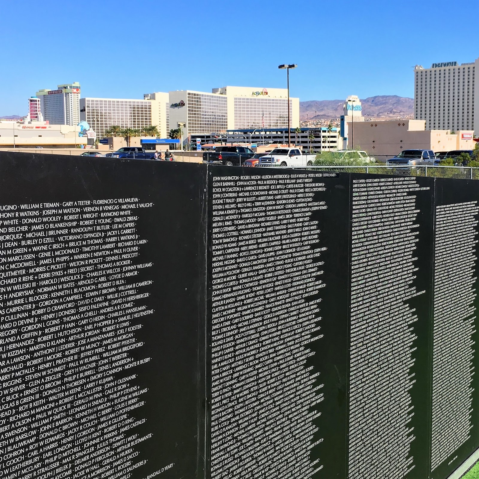 Laughlin Buzz: AVTT Vietnam Memorial Traveling Wall in Laughlin