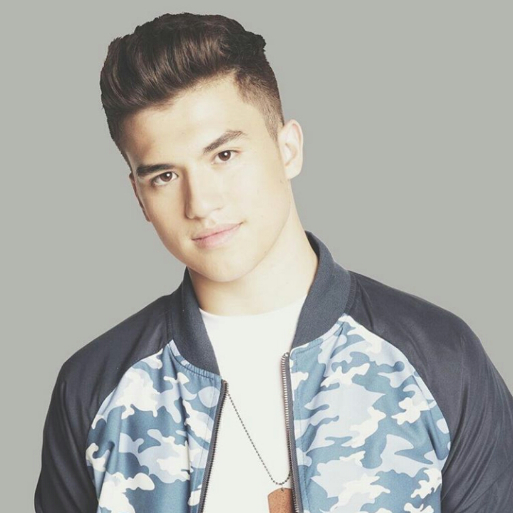 Man Central: Markus Paterson: In Casual Wear