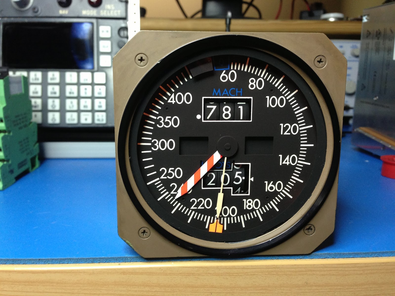 Boeing 767 Simulator Project: Avionics bending: Mach/Airspeed indicator