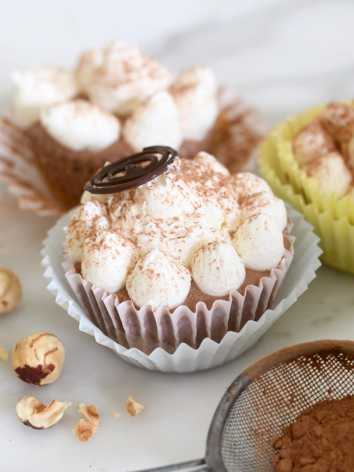 Chocolate-Hazelnut No-Bake Mini Cheesecakes Amongst Philadelphia Cream ...