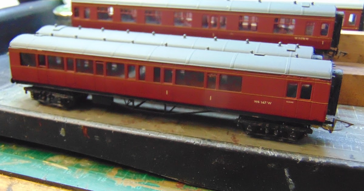 Dorset Railway Modelling: A trio of 3mm Collet Coaches.
