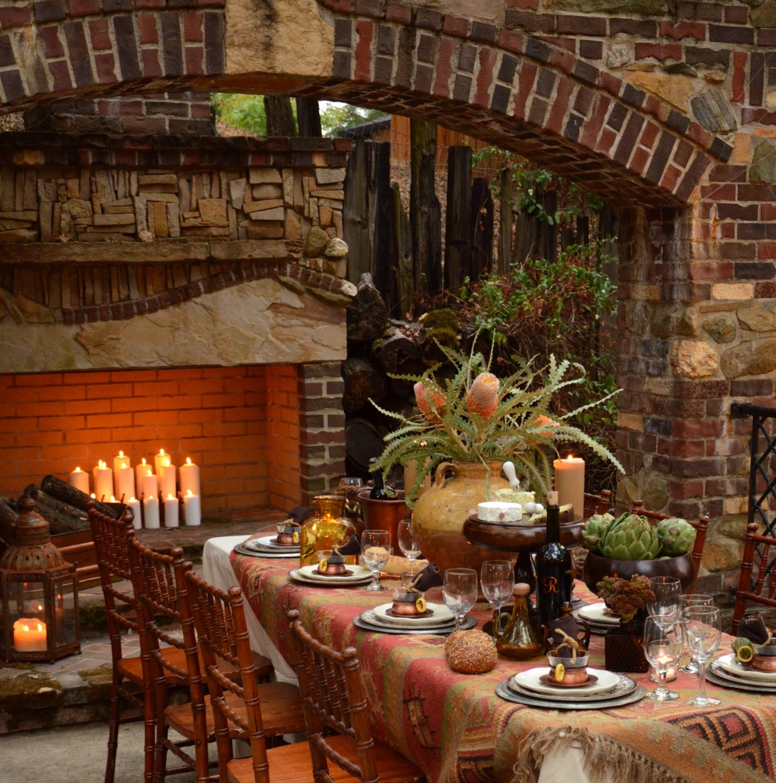 ravens • fête: Rustic Dinner Party