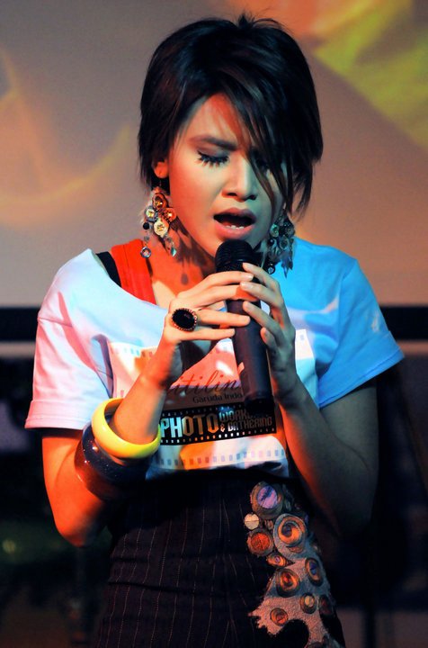 one day with mycelebrity: ANGGIE CELEBRITY TOP PHOTO GALLERY