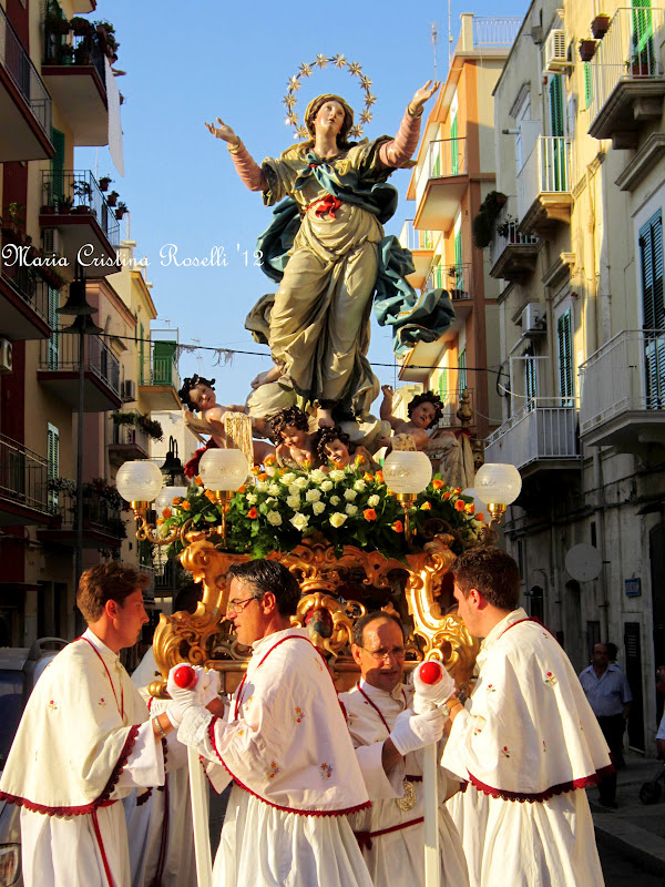Voci e colori del Sud: La processione dell'Assunta a Molfetta