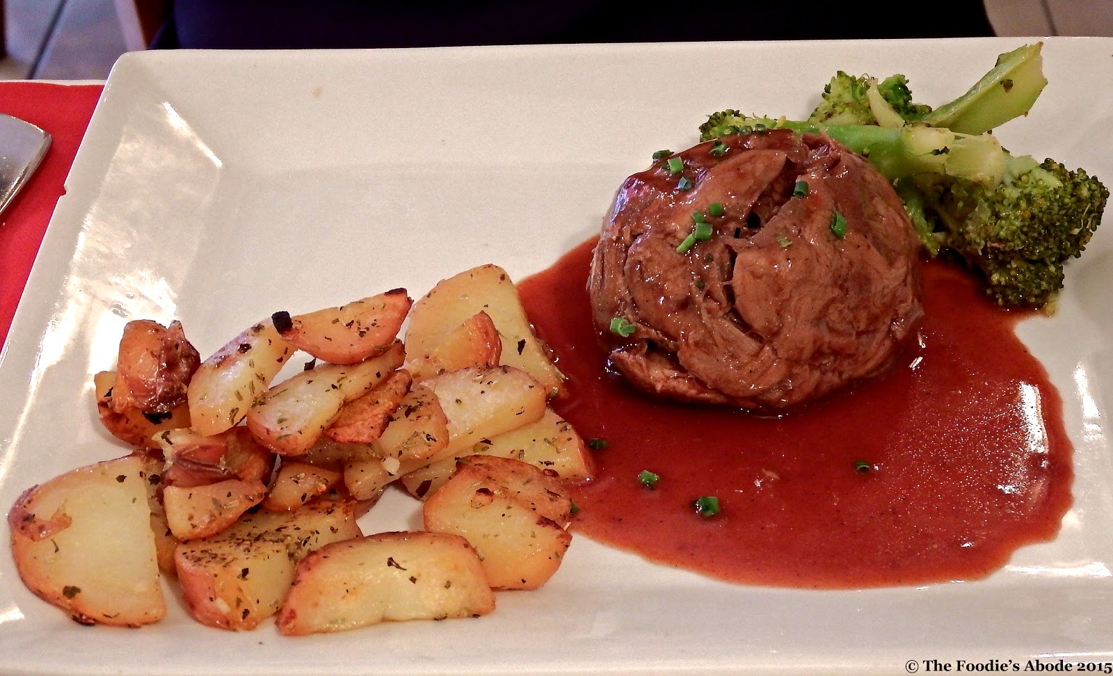 The Foodie's Abode: Dinners at Le Turon, Tours