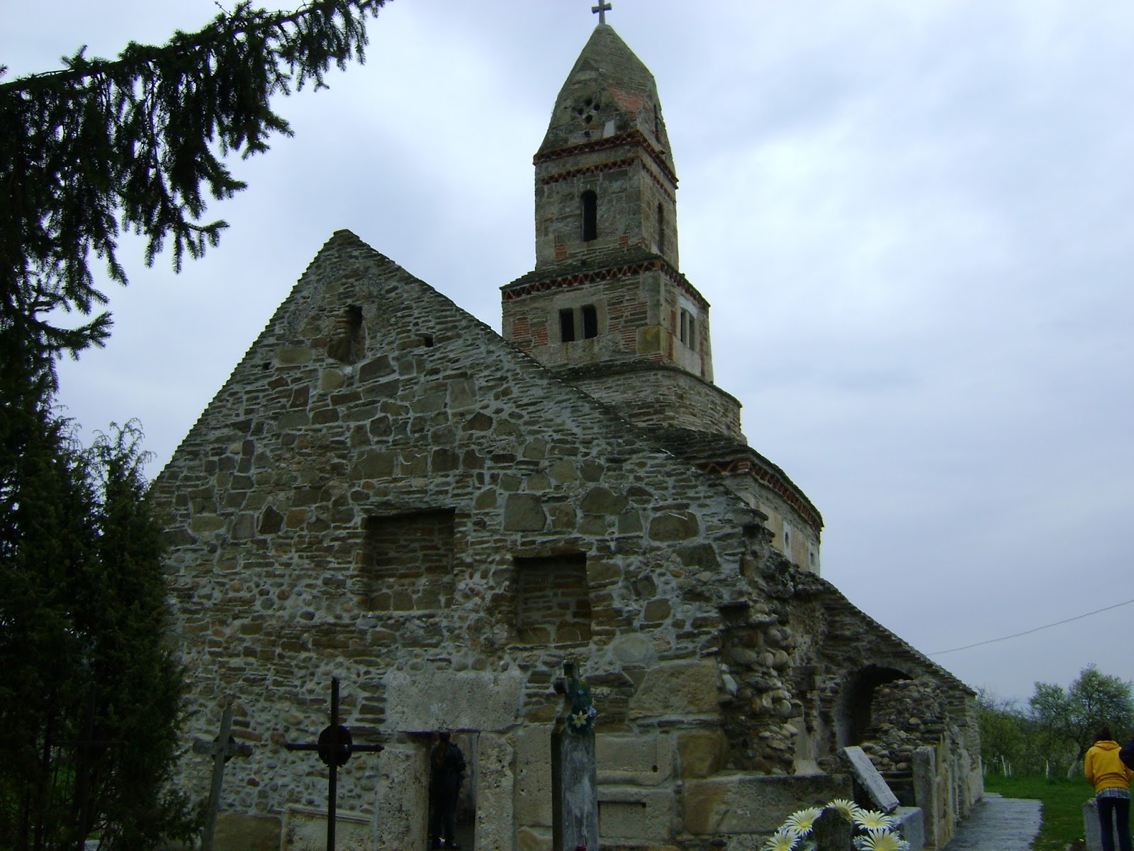 Ştiinţă pentru toţi: Biserica Sfântul Nicolae din Densuş Jud. Hunedoara