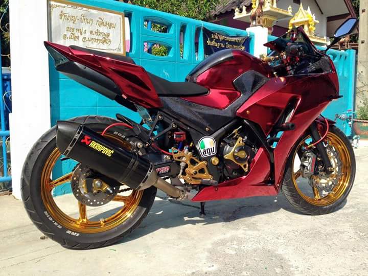MOTORJIPI.COM: Modifikasi Honda CBR150R Lokal Warna Merah Bunglon