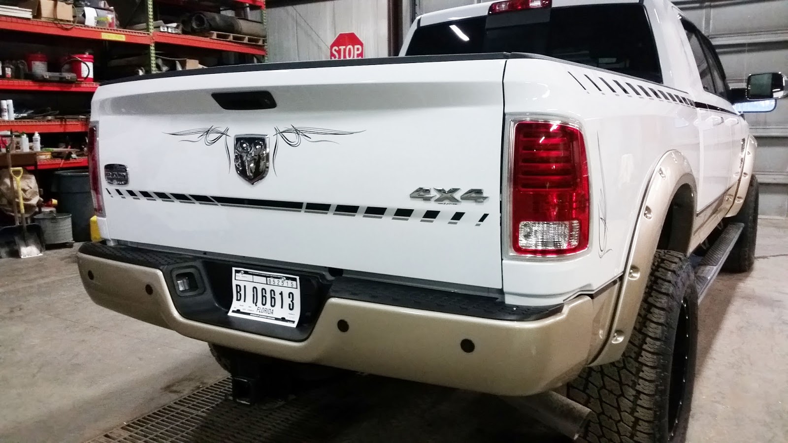 Dennis Day Designs - Lettering, Pinstriping; Murals: Pinstriping