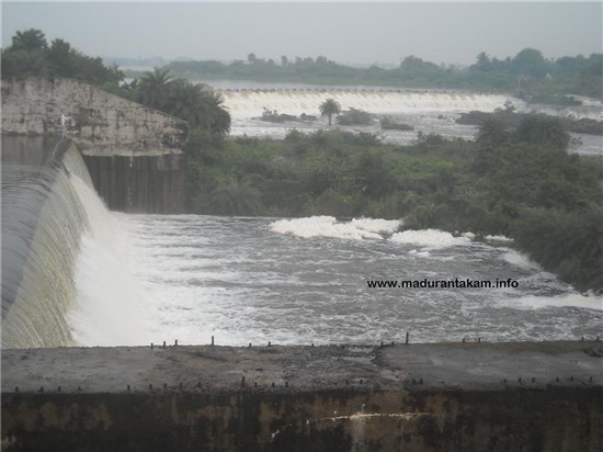 Madurantakam Mail: Lake City