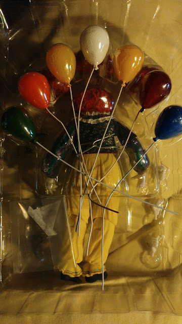 Herbie's World of Kitsch & Toys: 🎈 IT – Ultimate Pennywise (1990 ...