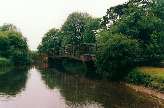 Fishing Memories: River Nadder – Elizabeth Gardens - Town path Bridge