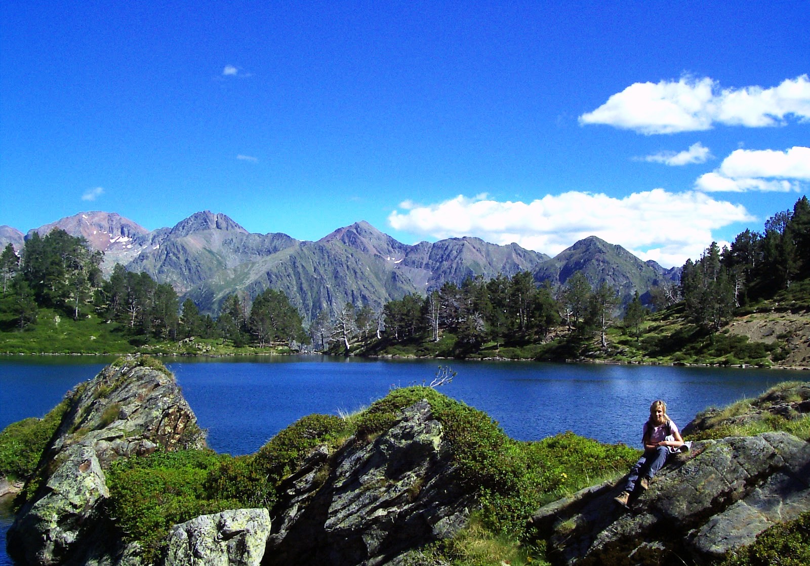 POESIA I EXCURSIONISME: AL REFUGI DE CERTASCAN PELS ESTANYS CLOSELL I ...