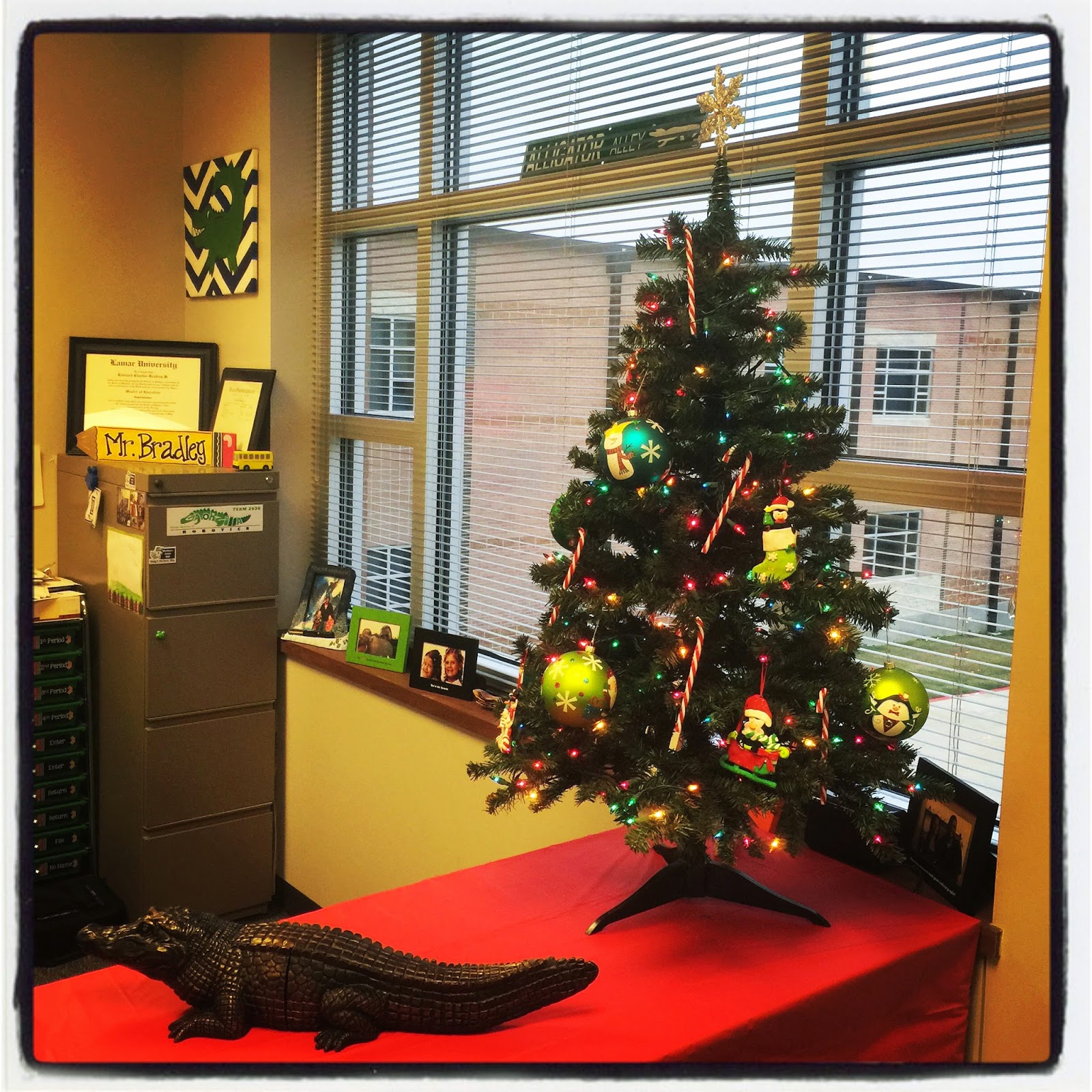 Lockers, Literature, & Life: Christmas Decorations