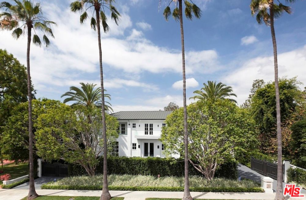 Myweather anunua jumba la bilioni 56 tazama picha - COLOUR OF AFRICA