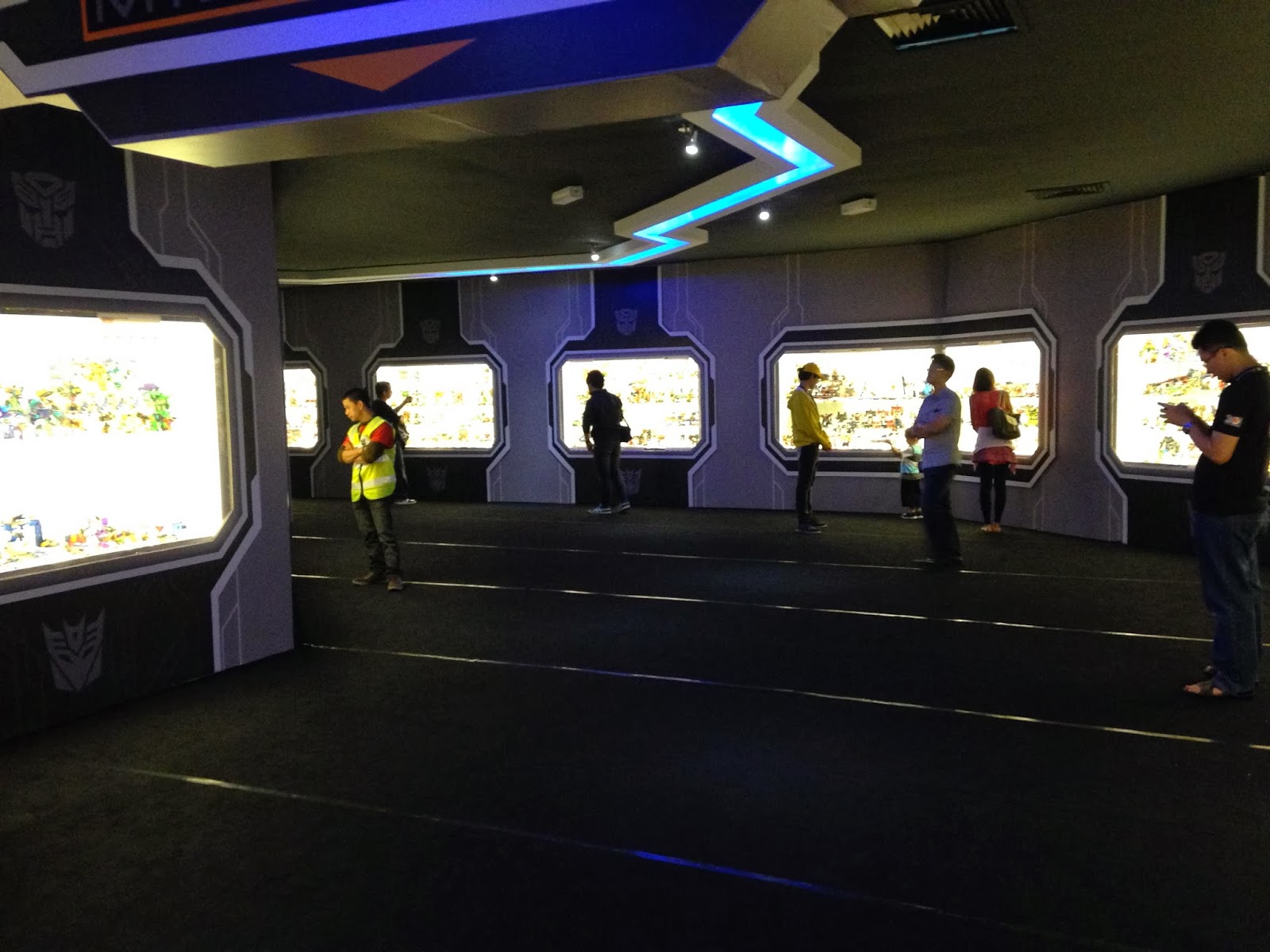 Transformers Live Action Movie Blog (TFLAMB): Transformers Expo ...