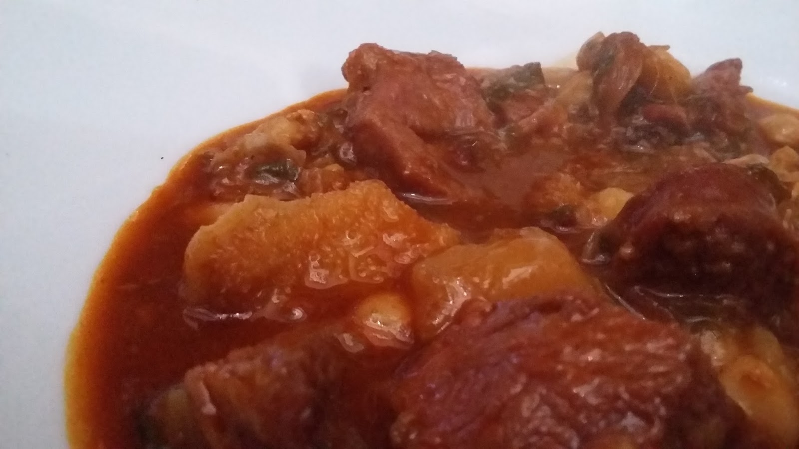 Cap i pota, de traca i mocador.