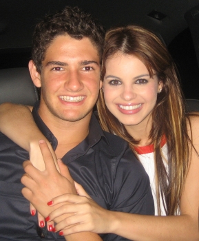 Alexandre Pato with Wife Pics | FOOTBALL STARS WALLPAPERS