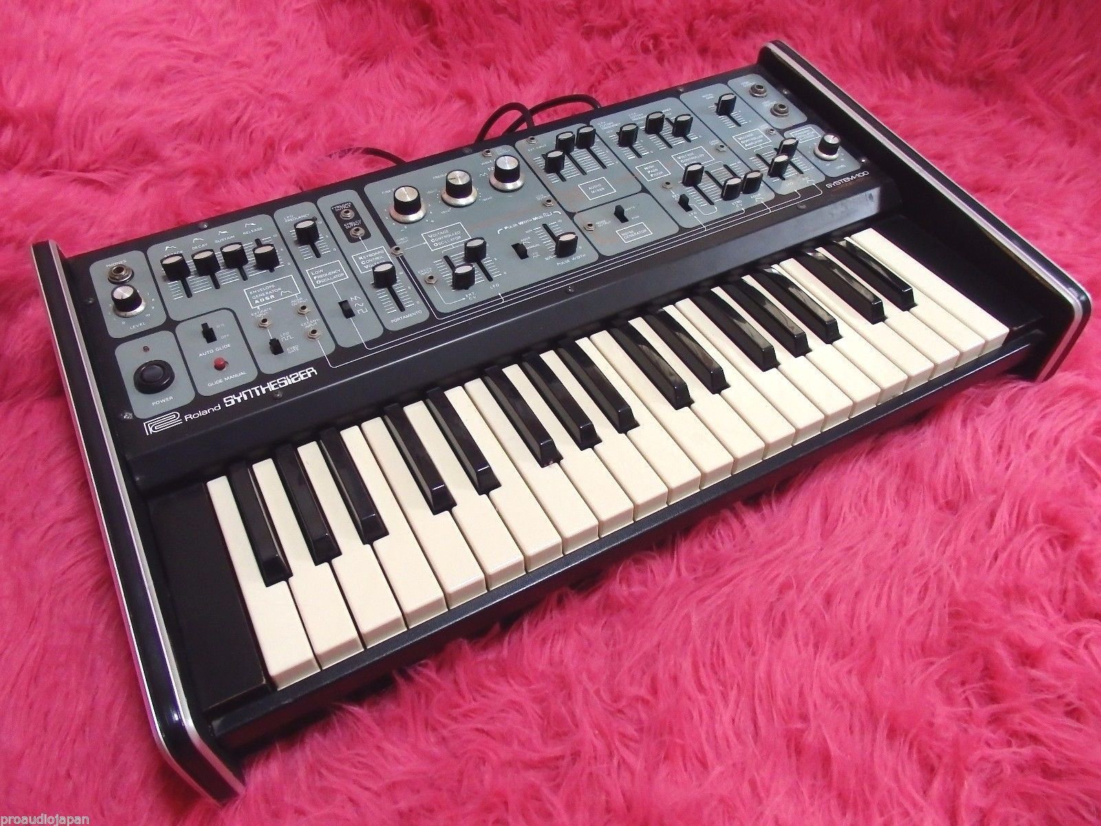 MATRIXSYNTH: Vintage Roland System 100 SN 622666