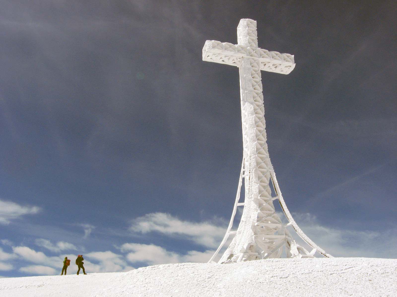 TonyLand: Monte Catria: neve di primavera