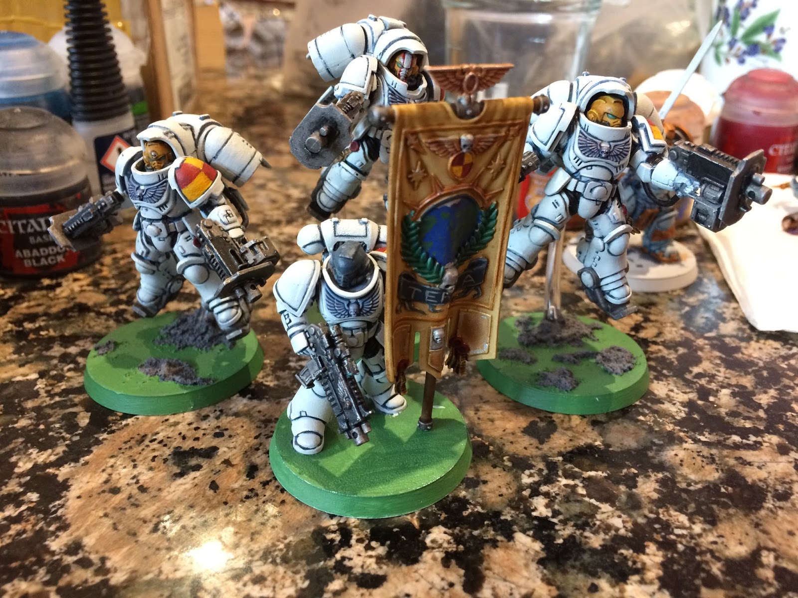 What's On Your Table: Howling Griffons - Faeit 212