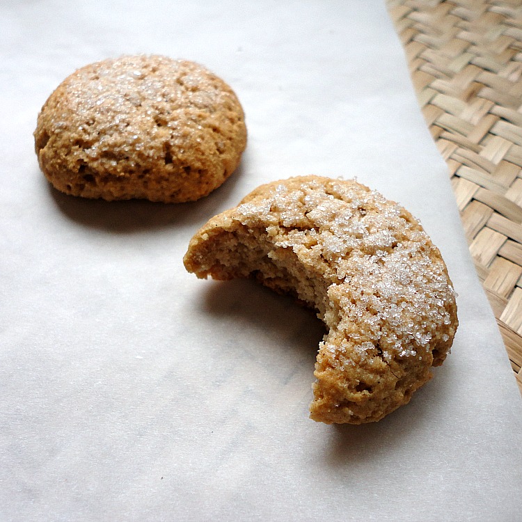 soft coconut cookies: bonheur cuisine