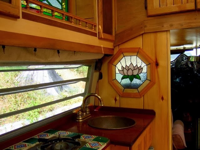 The Flying Tortoise: A Very Famous And Very Gorgeous VW Kombi Gypsy ...