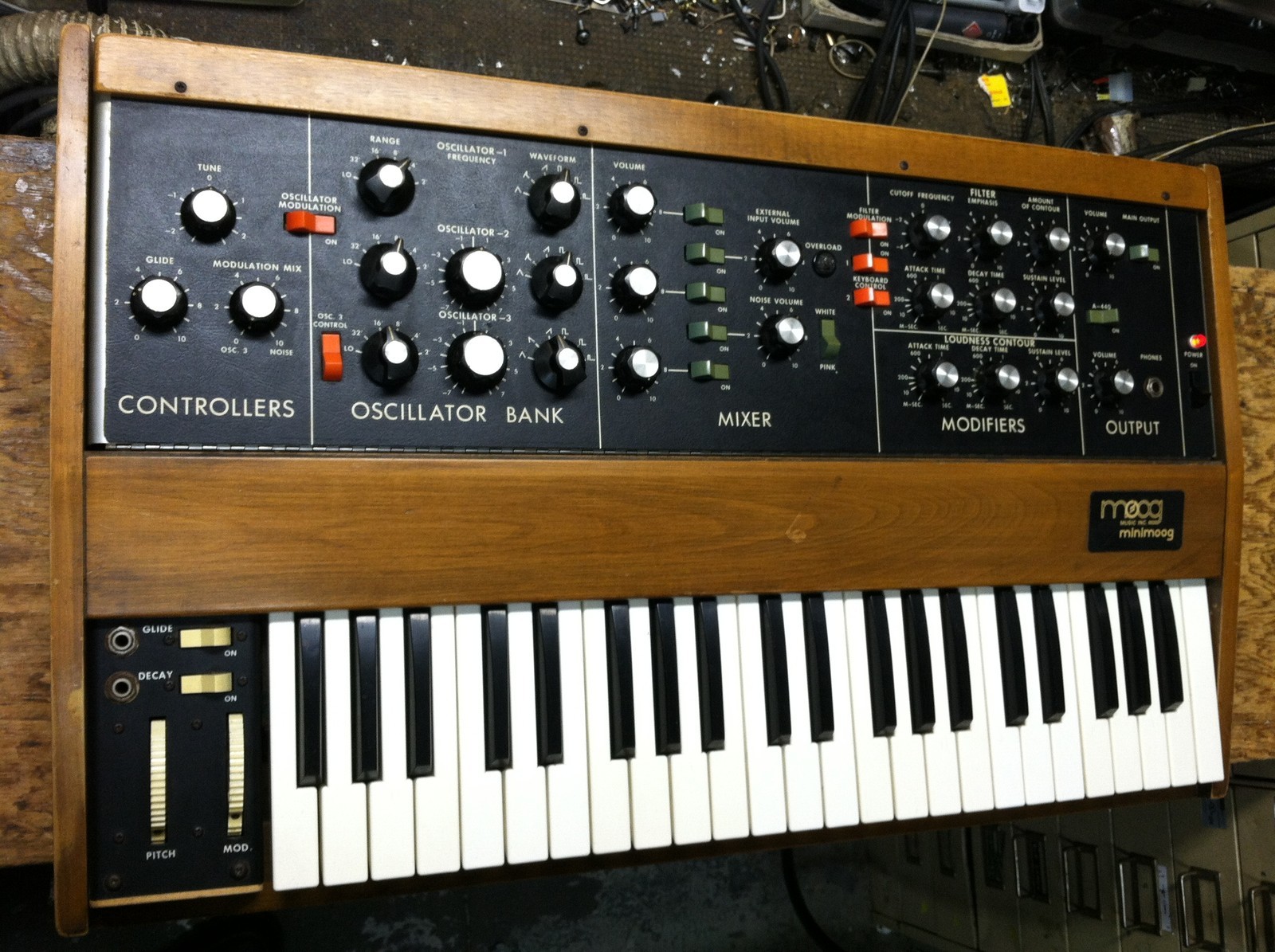 MATRIXSYNTH: ORIGINAL VINTAGE Moog Minimoog MODEL D/updated OSCILLATOR