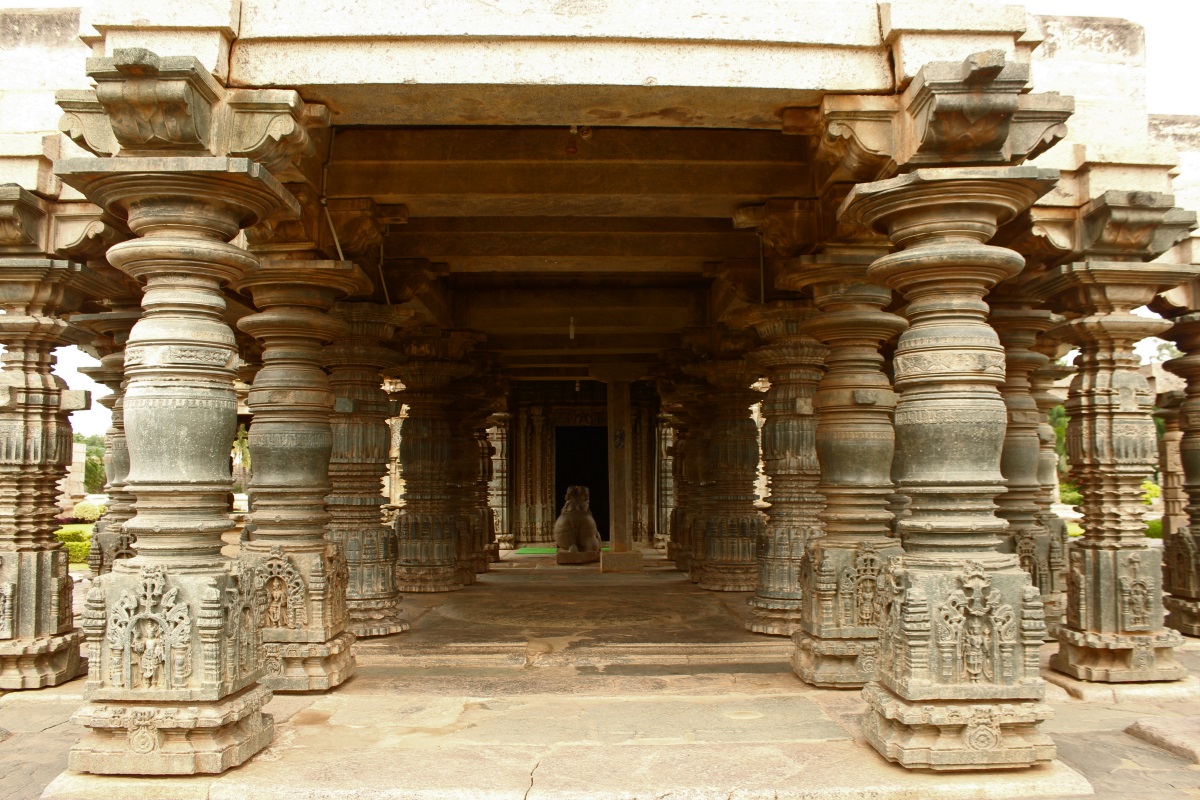 Journeys across Karnataka: Itagi Mahadeva Devasthana - part 1