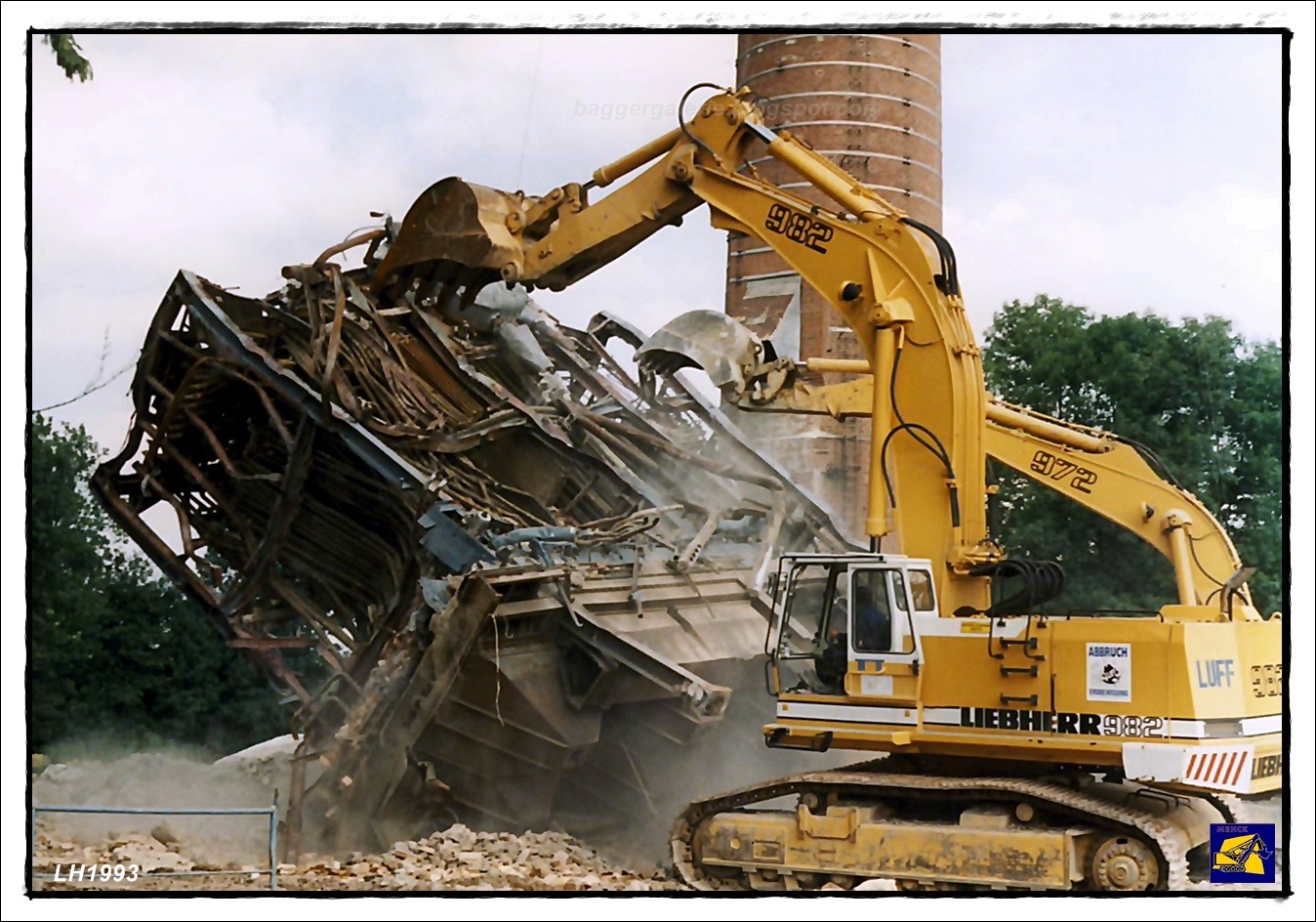 Bagger Galerie Construction Machines: LIEBHERR R982 Hydraulikbagger ...