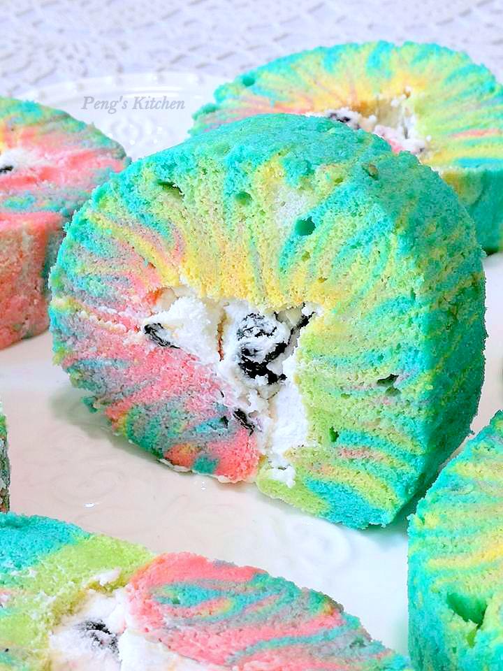 Peng's Kitchen: Rainbow Hurricane Cake Roll